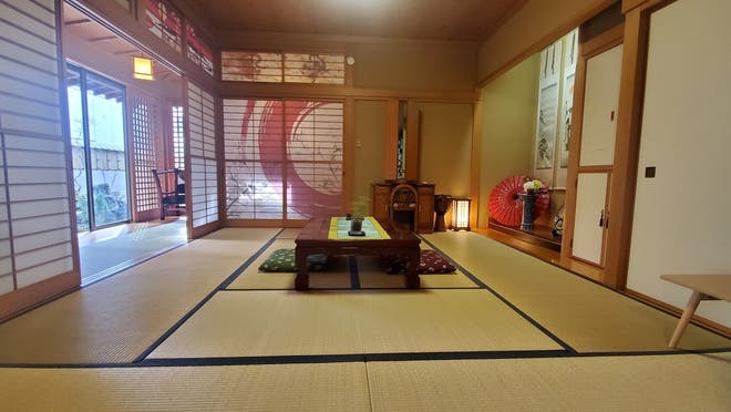 日本庭園スタジオてっぱく☆赤丸の間☆ 記念撮影、コスプレ撮影、習い事、お茶会、ヨガレッスン、研修などに!の写真1