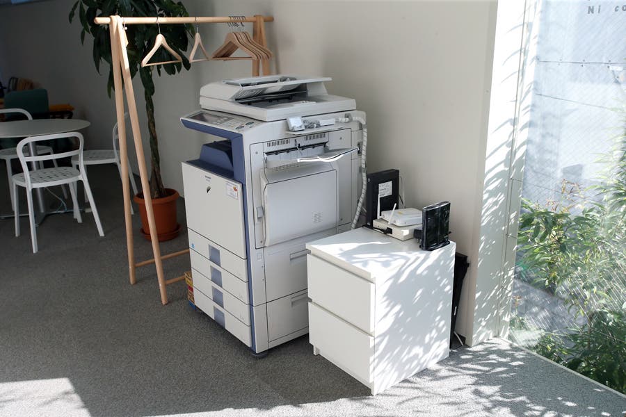 【南新宿駅からすぐ】自然光が心地良いワーキングスペース　y-valleyの写真5