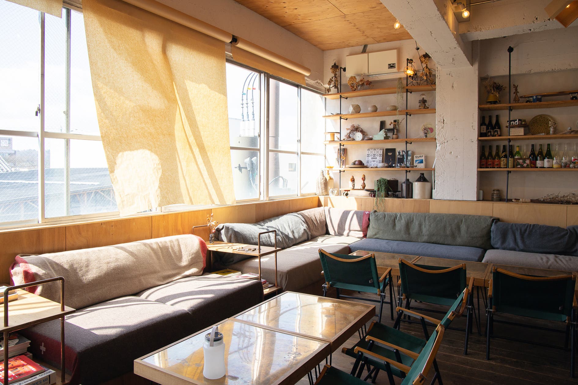 ゆったりとしたラウンジスペース 〔自然光,バーカウンター,キッチン利用可〕各種イベント, 撮影などの写真4