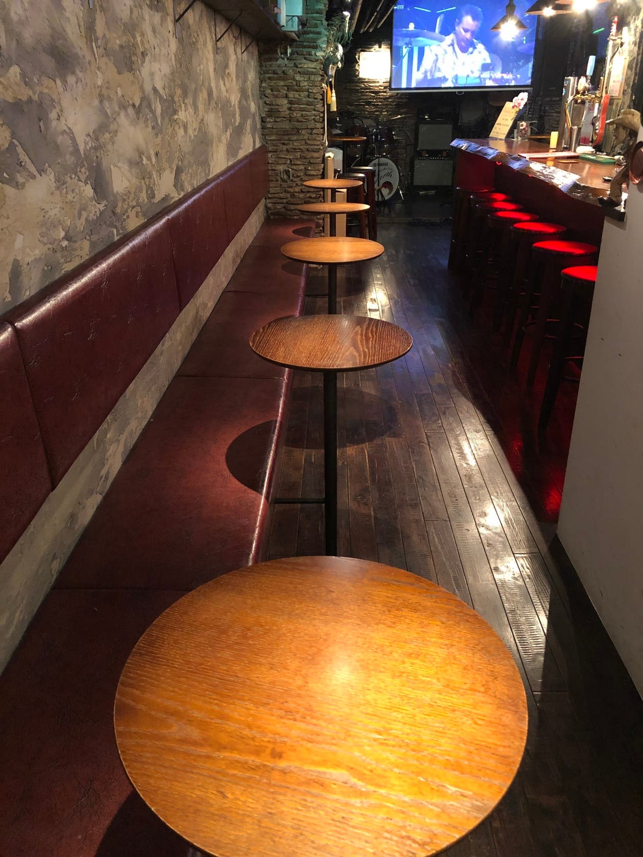 なんば駅5分! 楽器演奏やビデオ鑑賞会も可能なバーの貸し出し！　ママ会に、商談会にも最適なスペース！の写真5