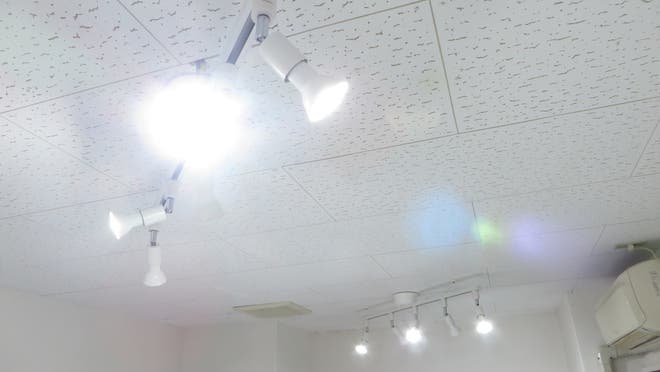 【博多駅徒歩圏内】半防音で重要な会議にも◎/テレワーク/勉強会に!最大6名/Wi-Fiプロジェクター完備の写真6