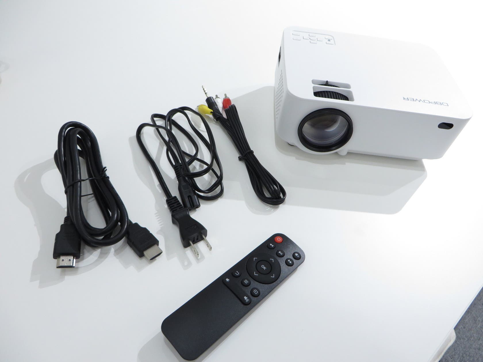 【博多駅徒歩圏内】半防音で重要な会議にも◎/テレワーク/勉強会に！最大6名/Wi-Fiプロジェクター完備の写真13