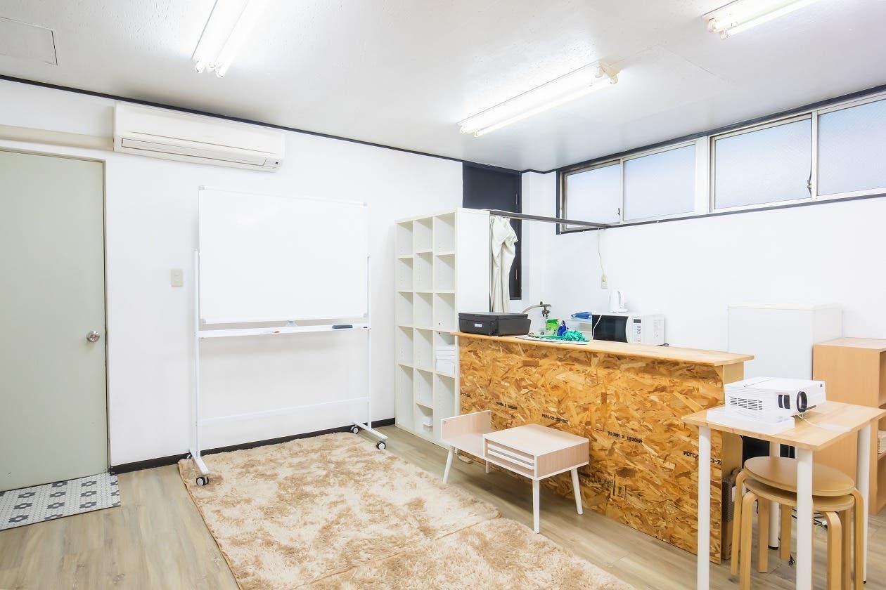 PLANT ACT ゲーム会に最適！ゲーミングモニター６台完備の写真7