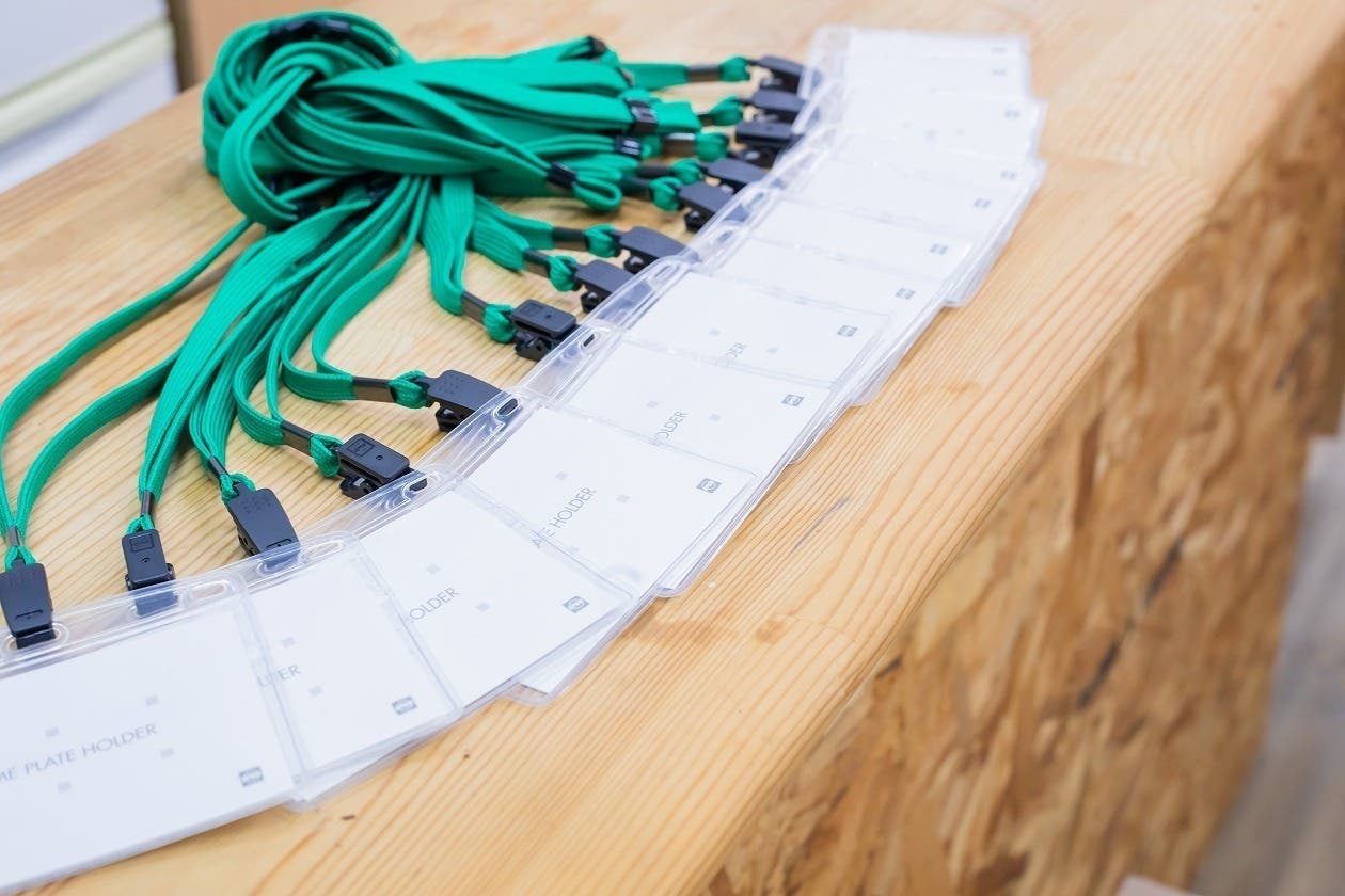 PLANT ACT ゲーム会に最適！ゲーミングモニター６台完備の写真8