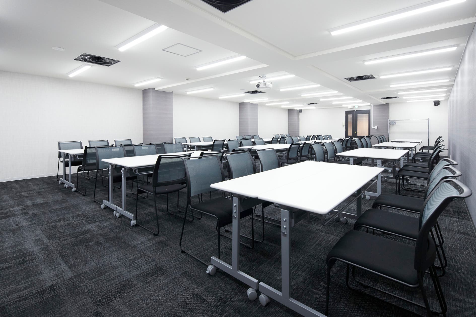 5B【 新宿三丁目駅 3分】設備・備品が充実♪ WiFi無料！清掃・消毒で衛生面も安心♥便利な駅近の写真4