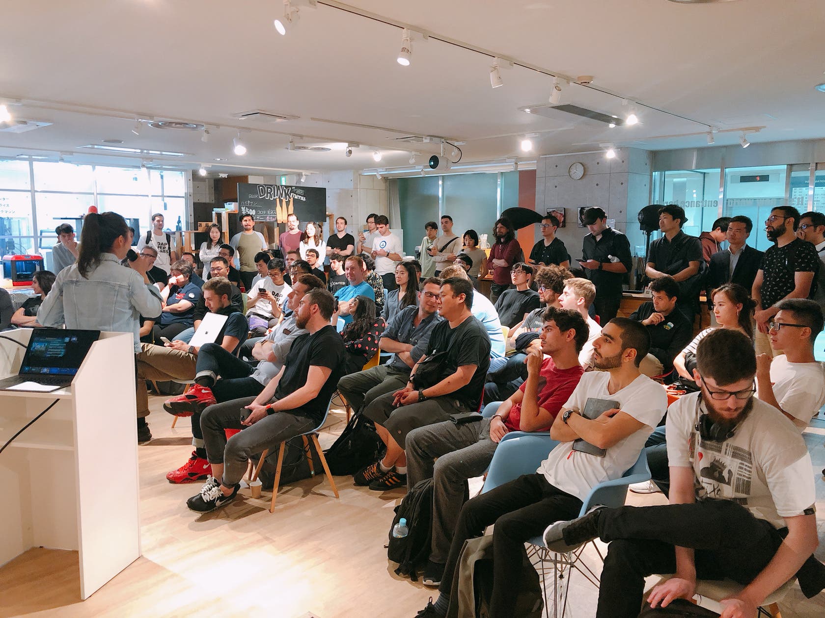 【The DECK】駅直結/wi-fi完備/スタッフ常駐/貸会議室/貸イベント会場/商用撮影可の写真19