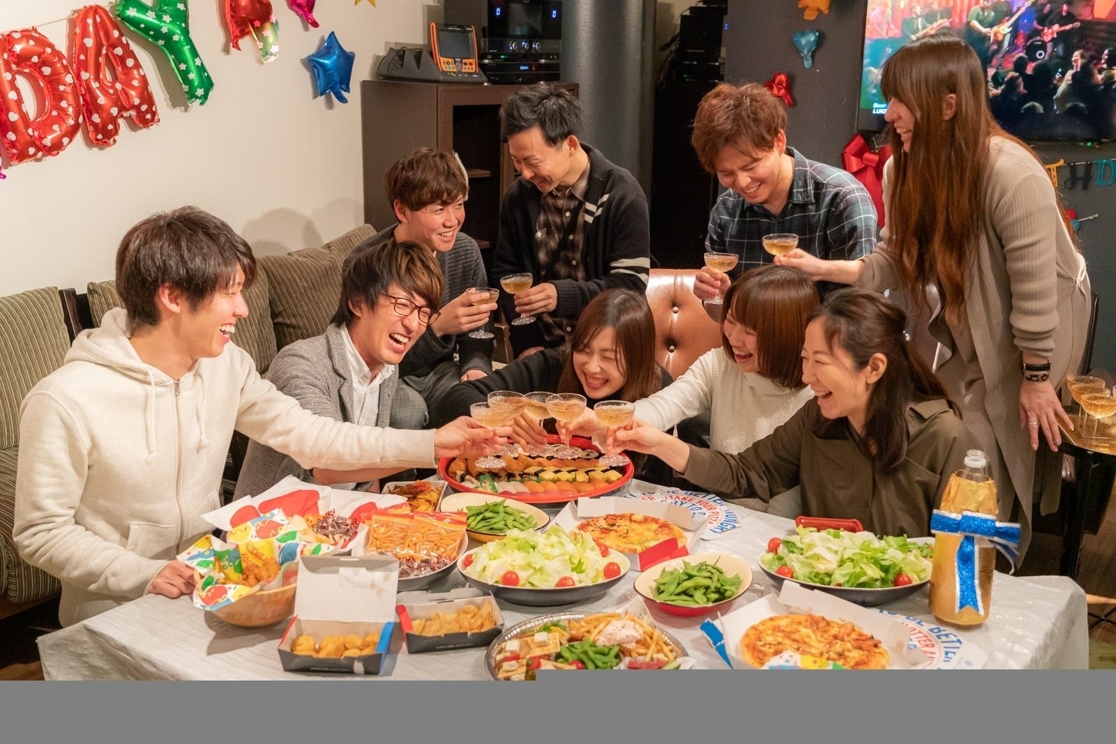 【202号室】デコレーション自由☆女子会・誕生日会・ママ会・スポーツ観戦・撮影・会議・パーティー・ボードゲームなど♪の写真5