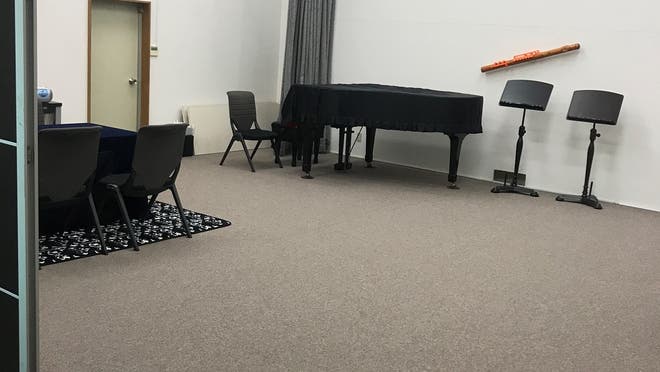 新居町駅より徒歩4分◆天井が高いホール◆演奏会・発表会・各種セミナーにも◆【フルートマスターズ】の写真4