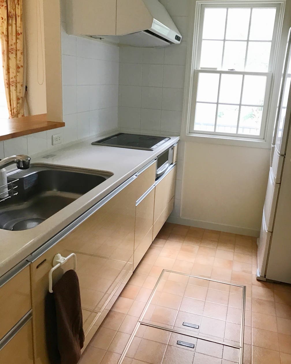 【オシャレな輸入住宅ASAHI】商用撮影最適/自然光/マッサージベッド付/駐車場２台／4LDK貸切/隣公園の写真9