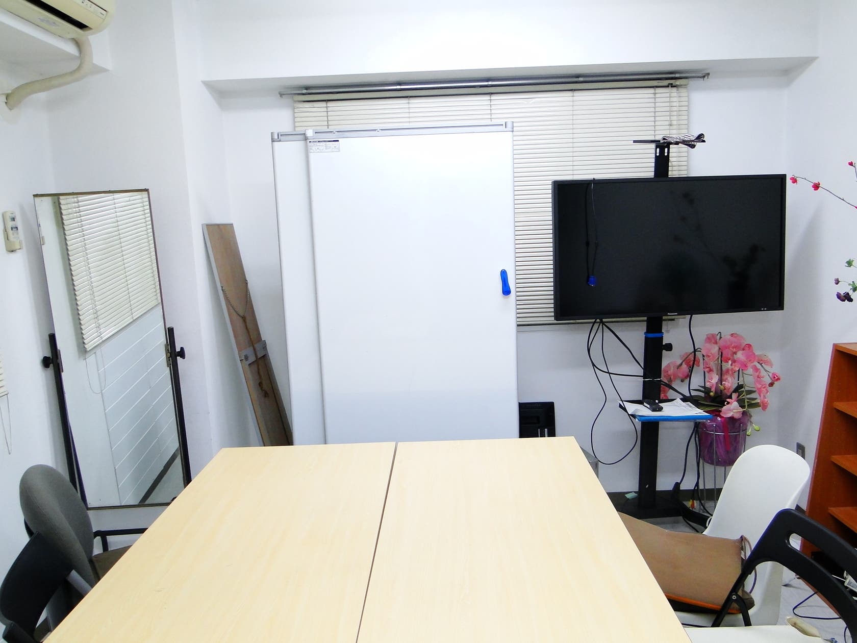 ⭐【新宿駅西口7分】小滝通り沿い【大久保南口3分】⭐ボードゲーム、📶光回線,多目的,動画配,勉強会,セミナー,衣装合わせ,商談の写真4