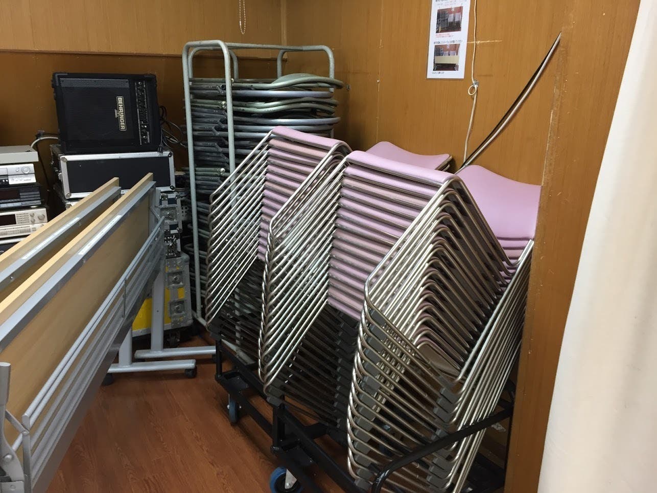 貸しホール・合唱練習・楽器練習・小音楽会・ダンス等に最適の写真7