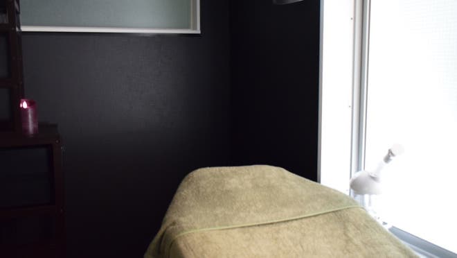 フリーランス シェアサロン UZI 銀座店 個室smart ★フェイシャル・まつ毛・マツエクの写真2