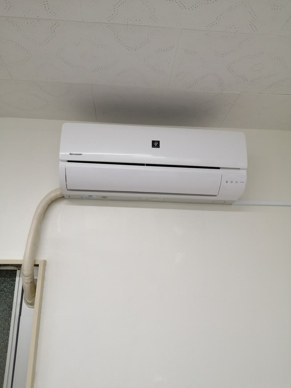 茅場町駅1番出口から徒歩30秒！流し付き/Wifi/エアコン＆電子レンジ＆冷蔵庫あり/コンビニ目の前のオフィススペース★の写真5