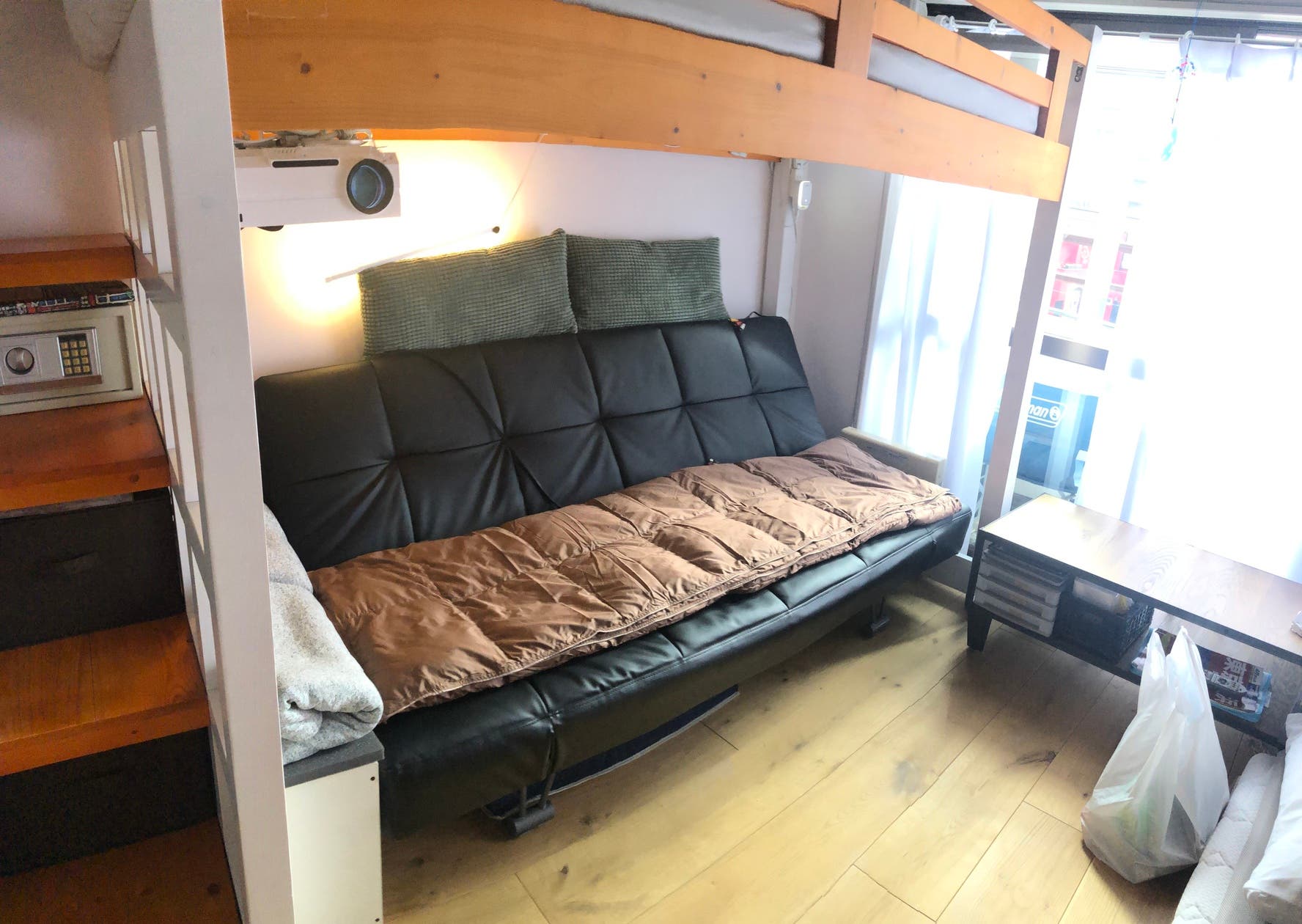 東新宿駅3分、新宿御苑駅5分のマンションの一室に需要ありますか？の写真17