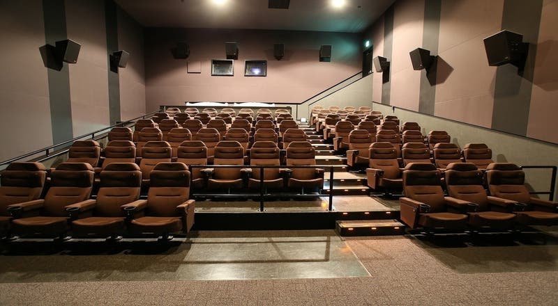 【豊洲 70席】映画館で、会社説明会、株主総会、講演会の企画はいかがですか？