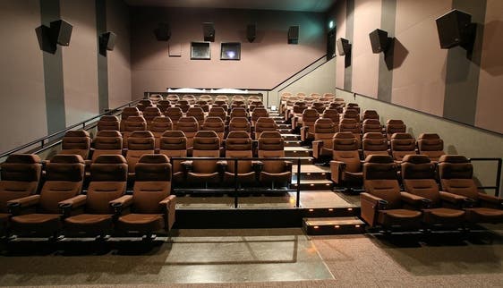 【豊洲 70席】映画館で、会社説明会、株主総会、講演会の企画はいかがですか?の写真1