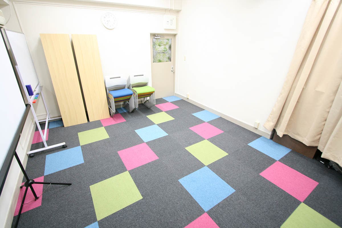 【秋葉原駅徒歩2分！同規模でダントツ最安！】20名利用可！プロジェクター・WiFi全て無料！ふれあい貸し会議室 秋葉原No21の写真9