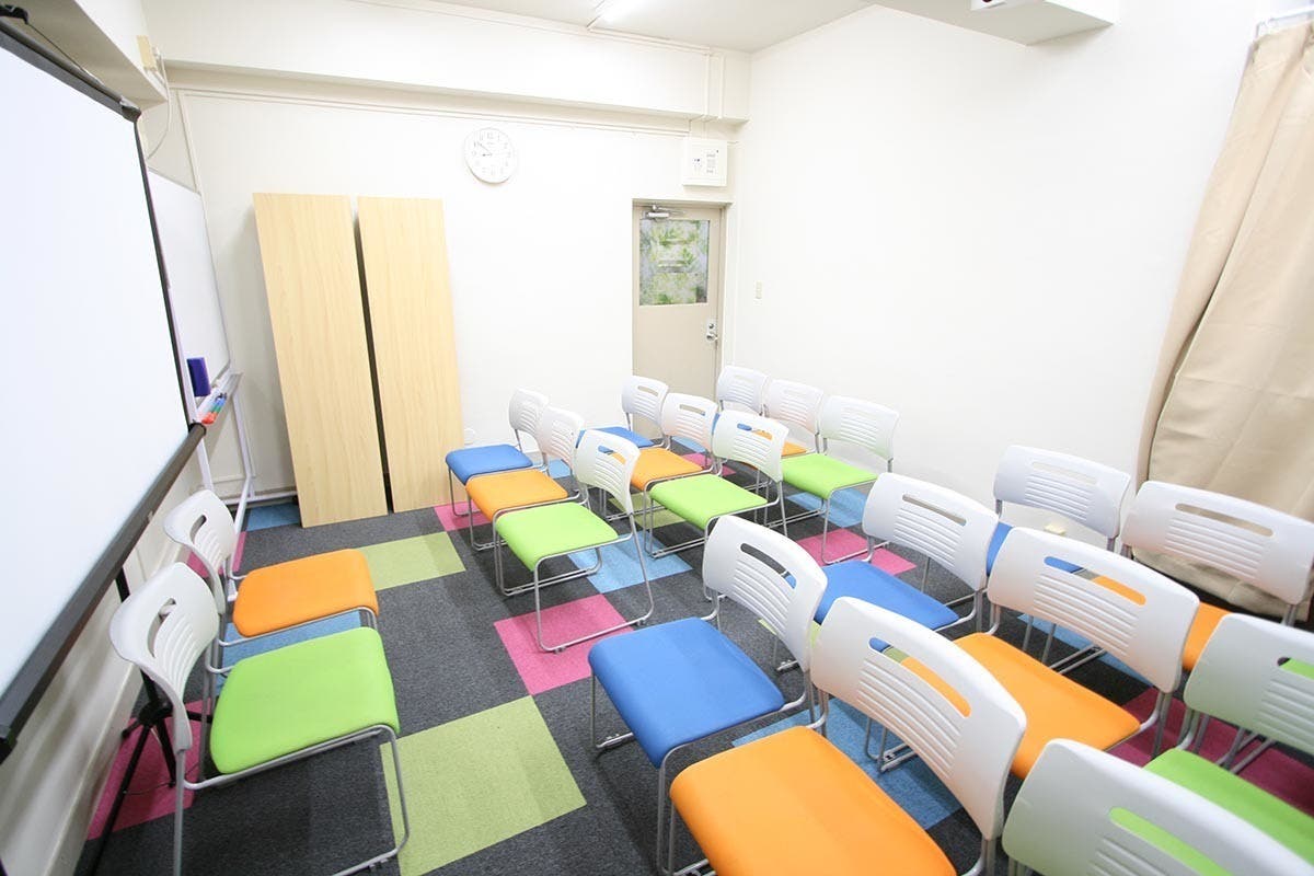 【秋葉原駅徒歩2分！同規模でダントツ最安！】20名利用可！プロジェクター・WiFi全て無料！ふれあい貸し会議室 秋葉原No21の写真15