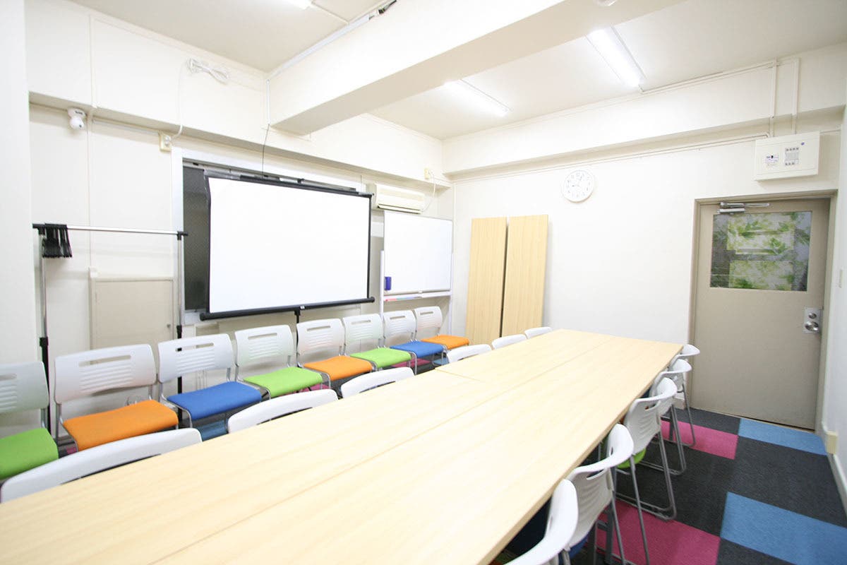 【秋葉原駅徒歩2分！同規模でダントツ最安！】20名利用可！プロジェクター・WiFi全て無料！ふれあい貸し会議室 秋葉原No21の写真16