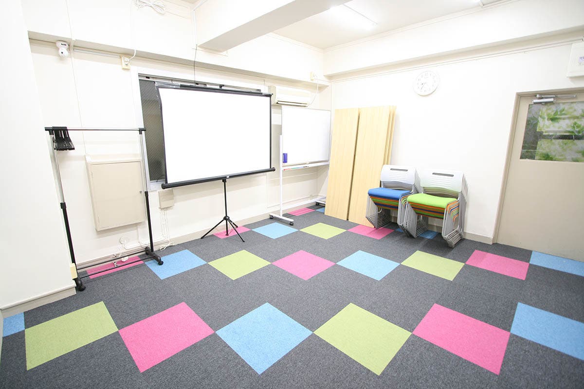 【秋葉原駅徒歩2分！同規模でダントツ最安！】20名利用可！プロジェクター・WiFi全て無料！ふれあい貸し会議室 秋葉原No21の写真8