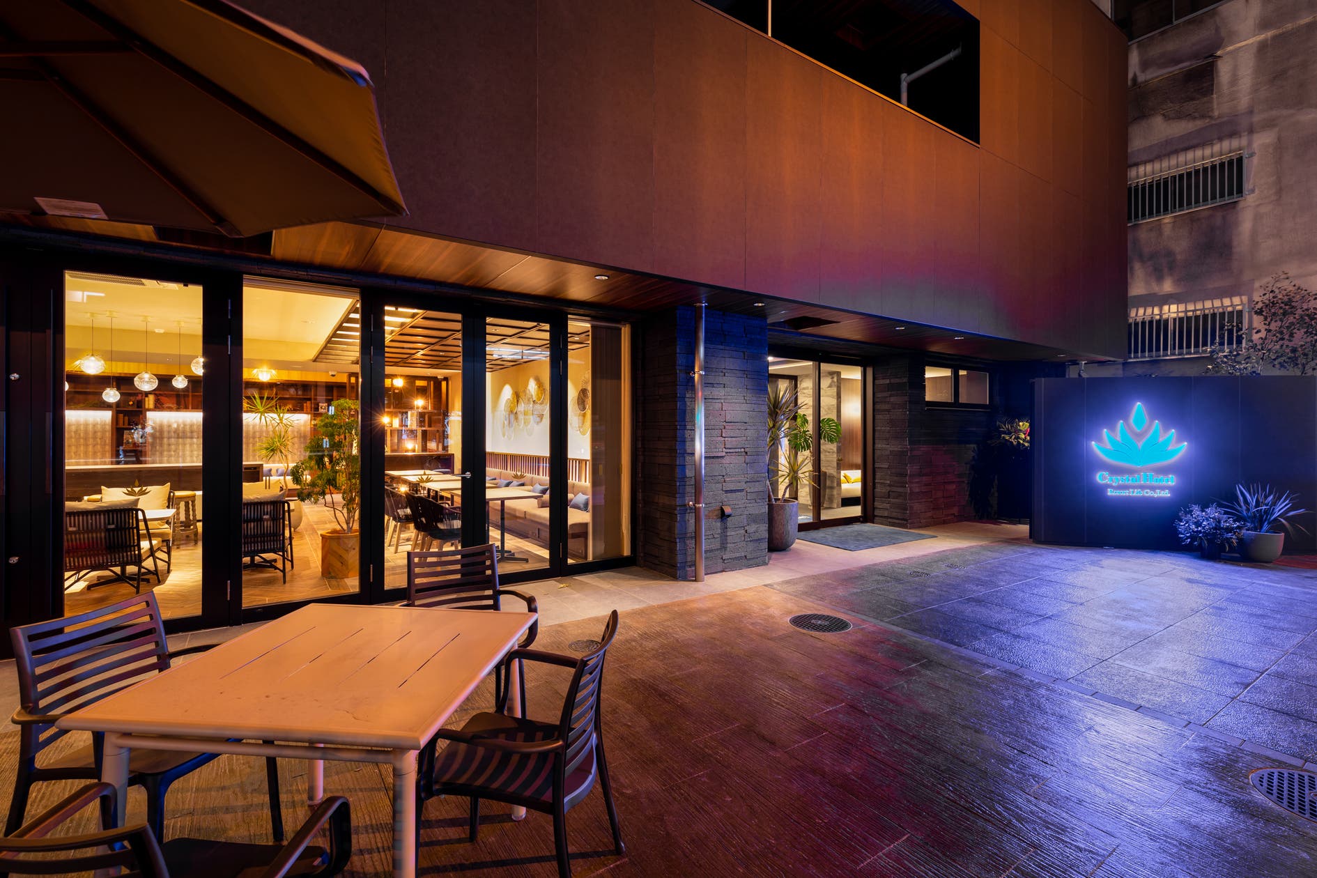 駅より徒歩5分の立地に位置し大阪ミナミを代表する繁華街「道頓堀」も徒歩圏内の写真5