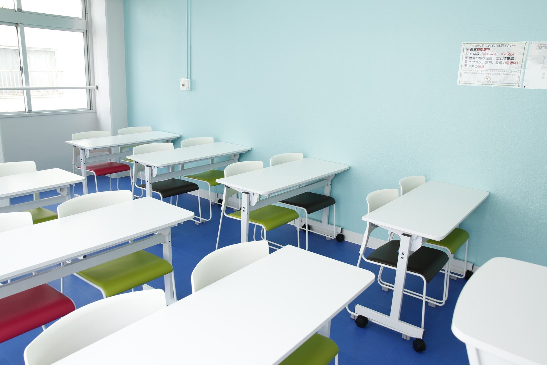 【旭橋駅徒歩3分】定員17+α名！プロジェクター含む備品・高速Wi-Fi無料！泉崎502会議室の写真5