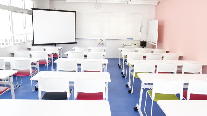 【旭橋駅徒歩3分】定員33+α名!プロジェクター含む備品・高速Wi-Fi無料!泉崎602会議室の写真8