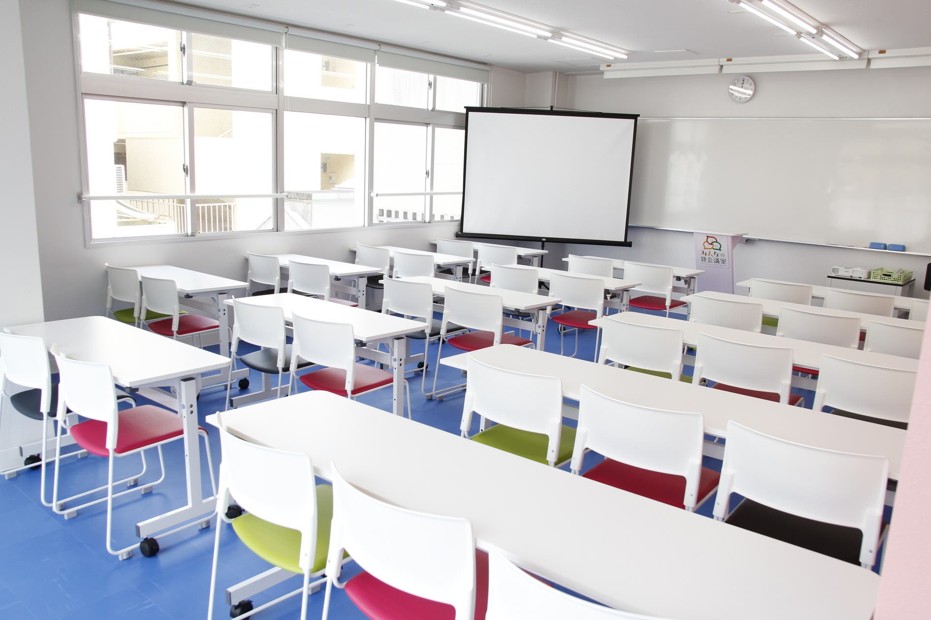 【旭橋駅徒歩3分】定員33+α名！プロジェクター含む備品・高速Wi-Fi無料！泉崎602会議室の写真7