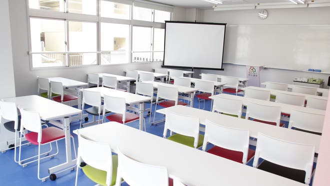 【旭橋駅徒歩3分】定員33+α名!プロジェクター含む備品・高速Wi-Fi無料!泉崎602会議室の写真7