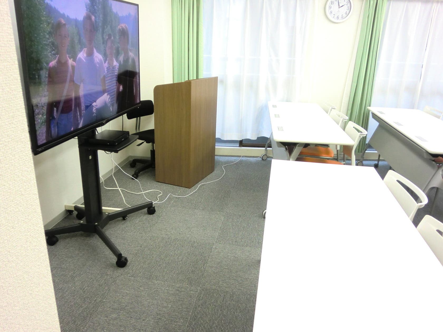 【新南口改札1分】☆期間限定爆安キャンペーン開催中☆しらゆり会議室☆エレベーターのある広い会議室☆大きな窓・室内換気扇完備☆の写真3