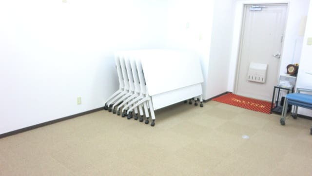 【新宿新南口改札1分】☆期間限定爆安キャンペーン開催中☆ひまわり会議室☆ゆったりとした会議室☆大型モニター土足OK!の写真6