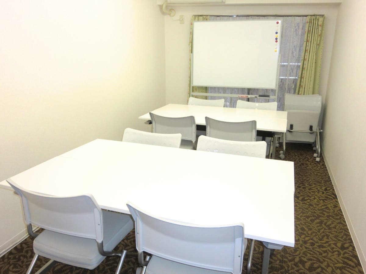 【新宿新南口改札1分】☆期間限定爆安キャンペーン開催中☆さくら貸し会議室☆土足OKで清潔～ギガラクWIFIで快適☆の写真3