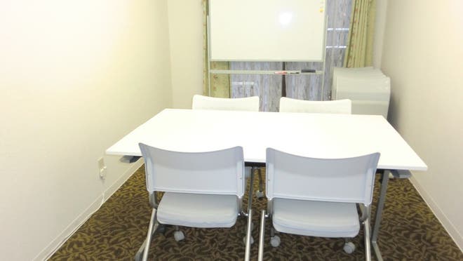 【新宿新南口改札1分】☆期間限定爆安キャンペーン開催中☆さくら貸し会議室☆土足OKで清潔~ギガラクWIFIで快適☆の写真4