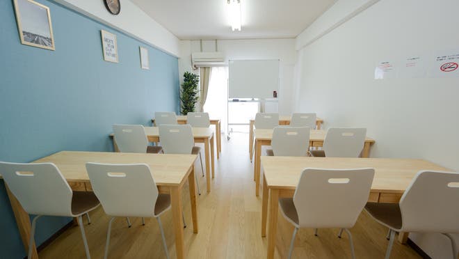 天神南駅徒歩10秒!会議、撮影、ボードゲーム、など可能!プロジェクター等無料!光回線の写真4