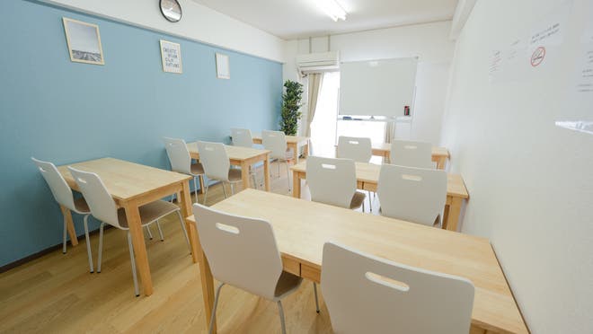 天神南駅徒歩10秒!会議、撮影、ボードゲーム、など可能!プロジェクター等無料!光回線の写真5