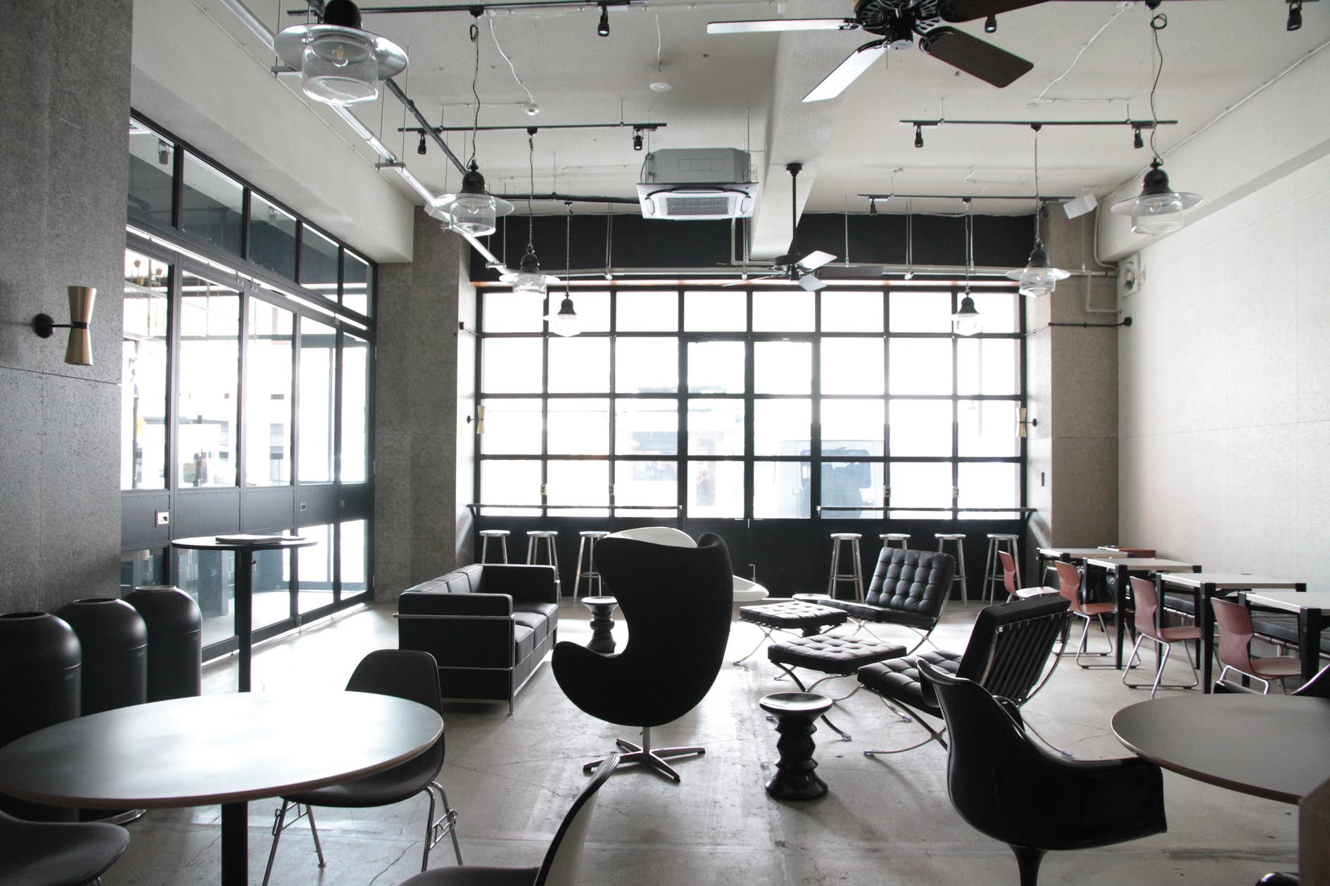 【中目黒駅】から徒歩６分、開場広さ１００㎡、100人収容可能（撮影・セミナー・展示会・パーティーなどに）の写真19