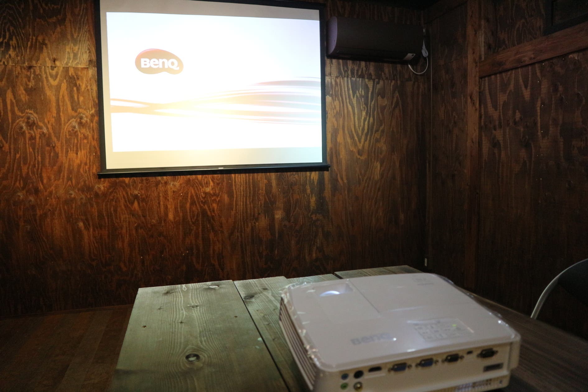 スクリーン・プロジェクターの画像1