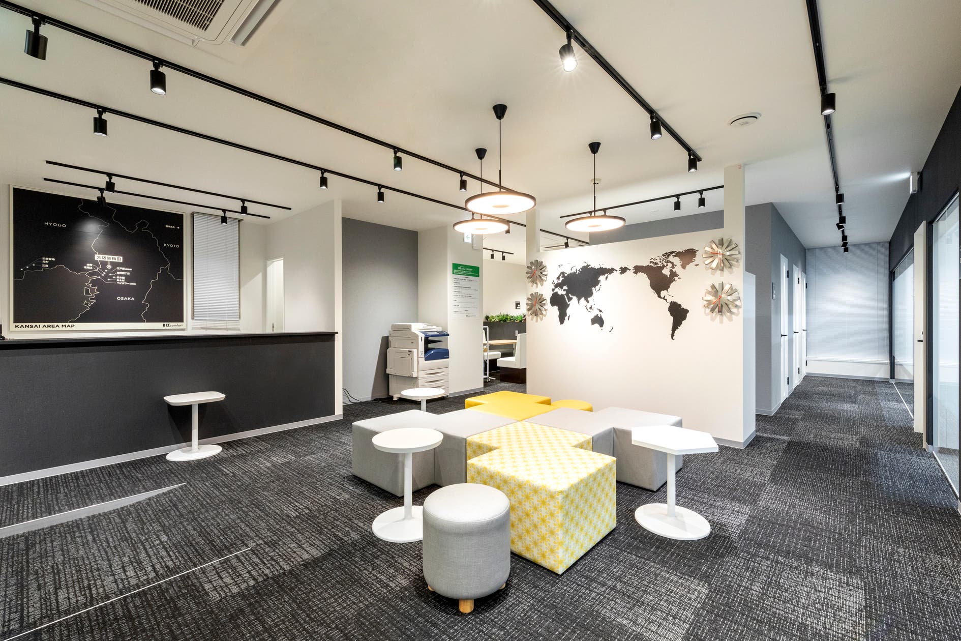 【東梅田駅徒歩3分】4名用会議室の写真4