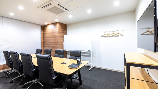 【東梅田駅徒歩3分】4名用会議室の写真2