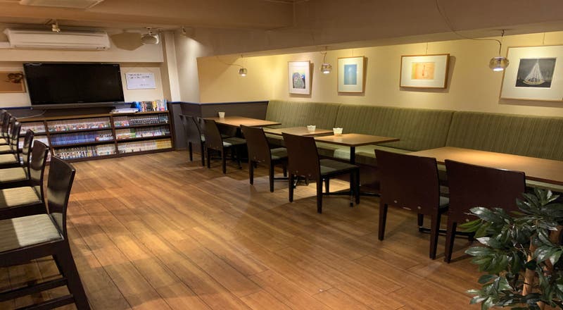 【1階路面！原宿・表参道・明治神宮前駅徒歩7分】最大25名利用可能なキッチン設備付カフェスペース（歓送迎会/懇親会/パーティー）