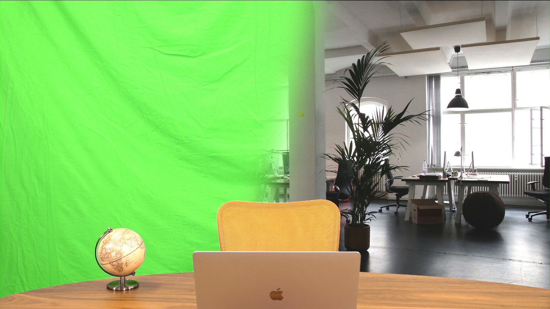 ２つの背景 × 豊富なセット、個性あふれる撮影体験。中央区築地の配信スタジオの写真20