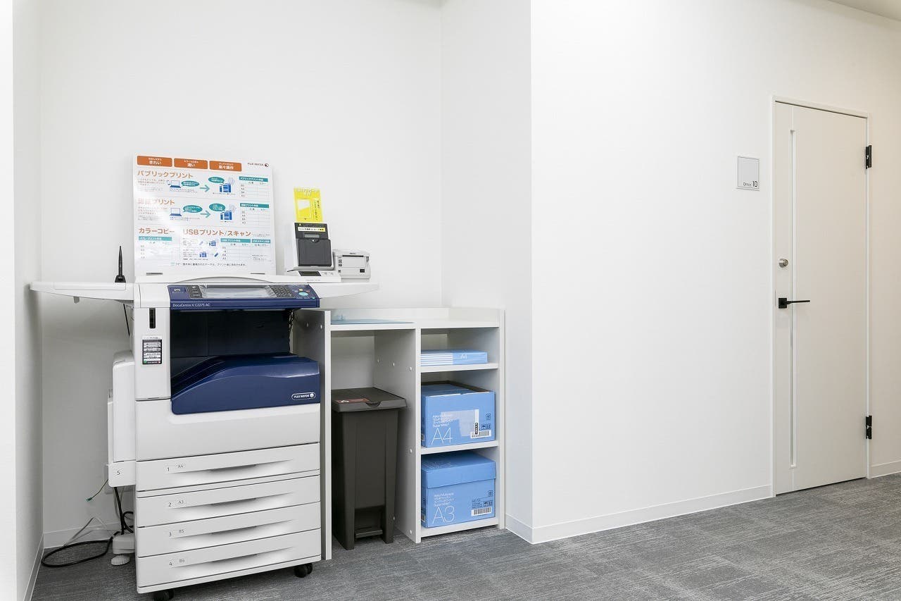 【名古屋駅徒歩9分】名駅南 6名用会議室 完全個室✨打合せ/商談/WEB会議/テレワーク/レッスンなど◎の写真4