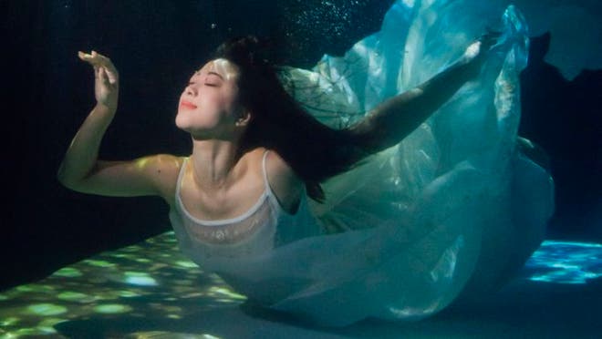 関西初、水中撮影専用の室内プールスタジオ!広告、水中ポートレート、コスプレなどに!の写真6