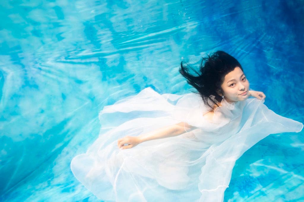 関西初、水中撮影専用の室内プールスタジオ！広告、水中ポートレート、コスプレなどに！の写真7