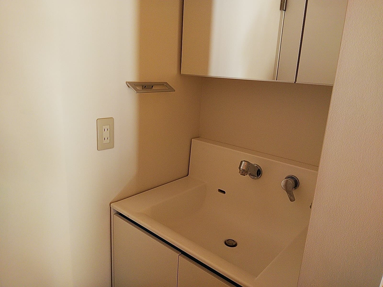 西川口駅西口徒歩3分のフォトスタジオ（オプションで撮影機材の組み立てサポートも可）の写真6