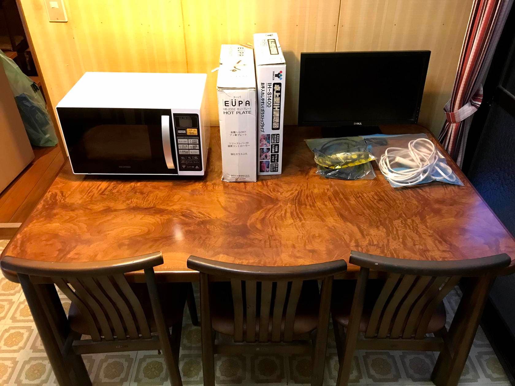 縁側からやさしい光の入る和室です。６+８畳で宴会や打合せなどゆっくり過ごせます。の写真7