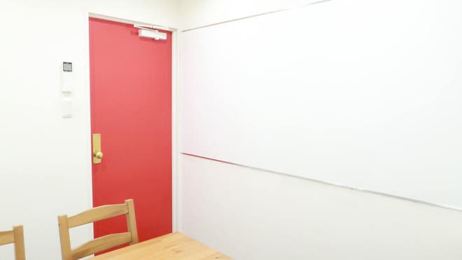 貸し会議室4名【秋葉原7分】格安!テレワーク・WEB会議に!WiFi+電源の写真2