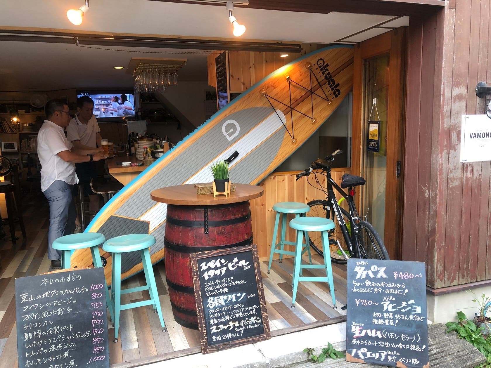 海至近のスペインバルです。貸切パーティ、撮影など幅広くご利用ください。の写真3