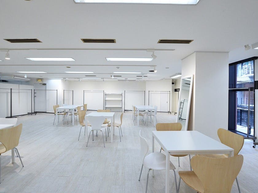 【2F-203】南船場のランドマークビルにある、心斎橋駅、本町駅すぐのレンタルスペース。【大阪市中央区】の写真4