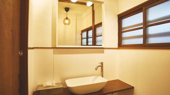 大阪市内では数少ない緑豊かな庭付きの自然光スタジオです。メイクルームも完備!の写真19